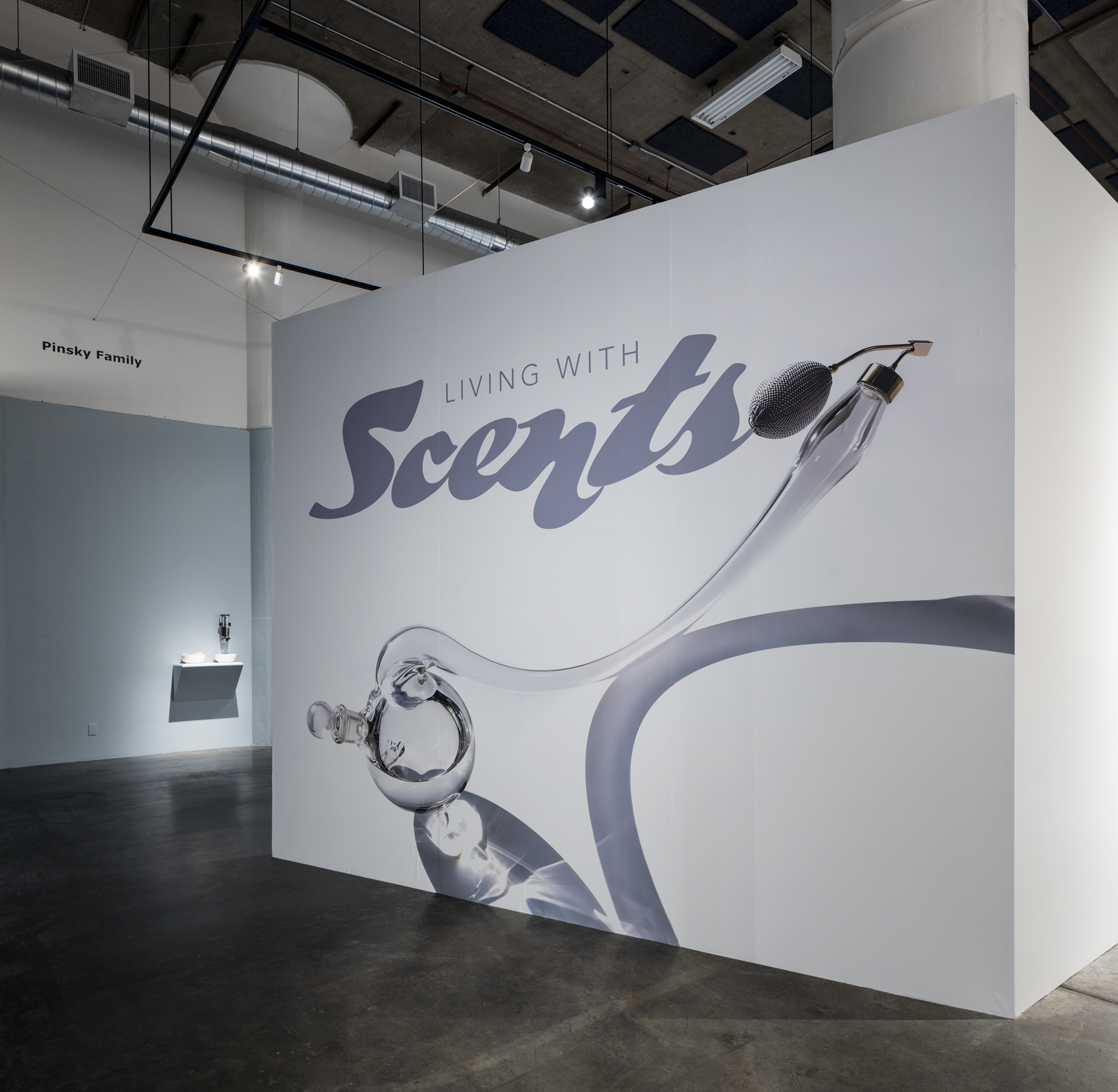 Scent Clock – There is something in the air – STUDIO PATRICK PALCIC